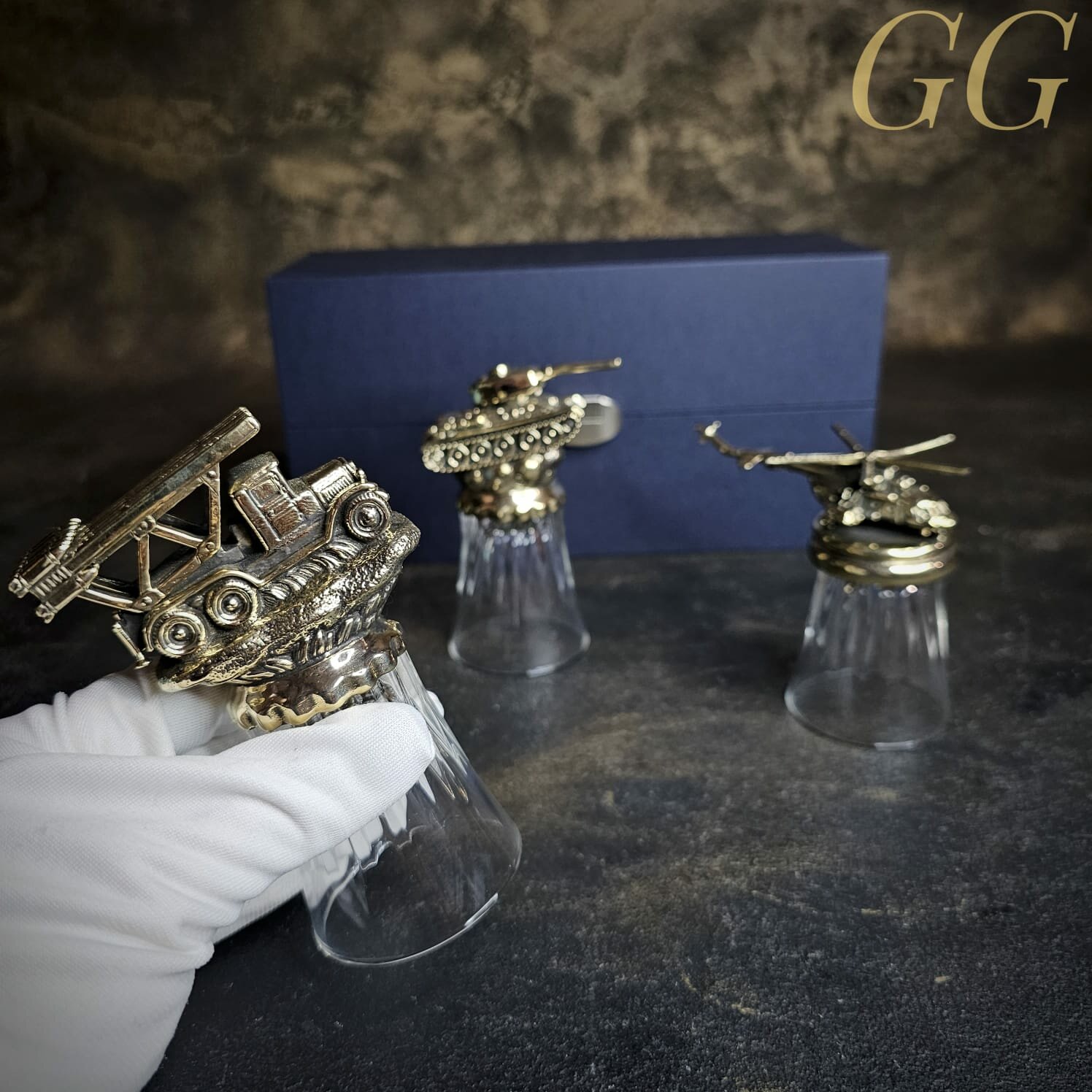 Набор Военная техника "Катюша, Танк, Вертолет МИ-8" художественное литье