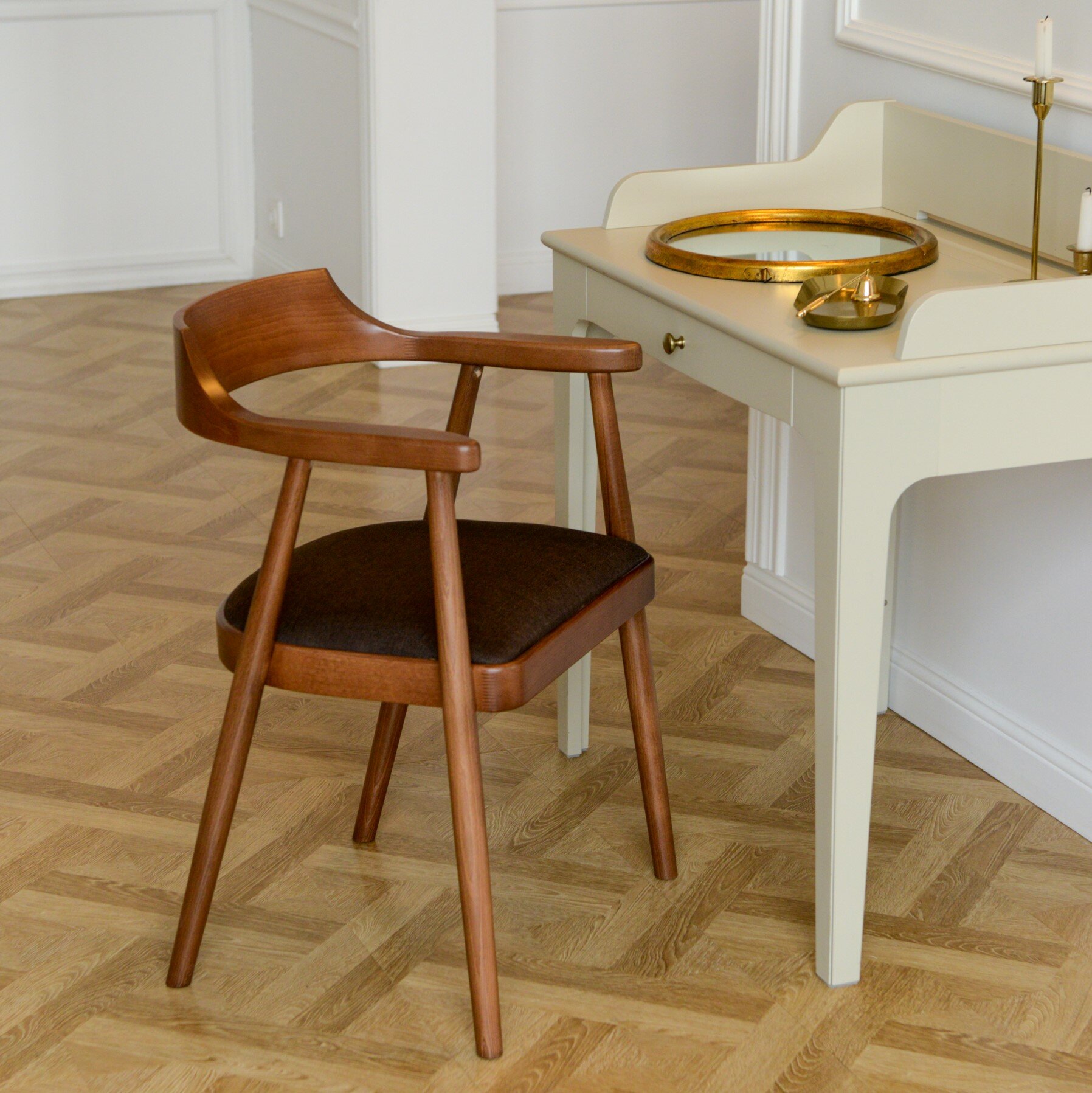 Стул кресло с подлокотниками деревянное, цвет светлый орех, ткань рогожка