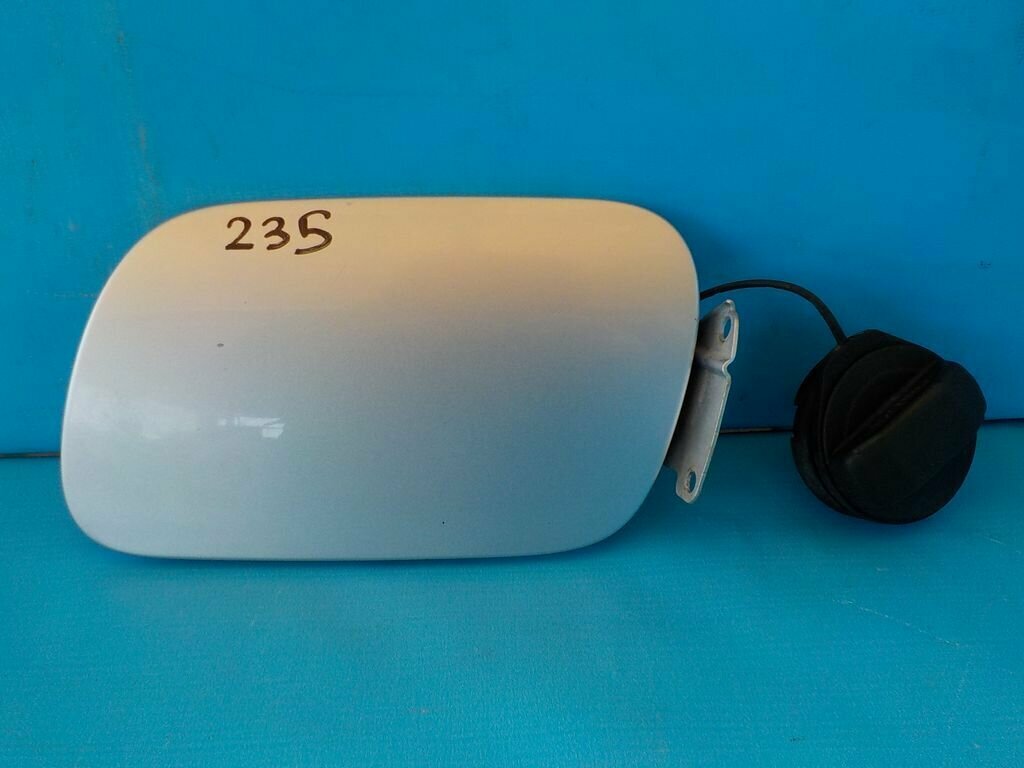 Лючок бензобака VOLKSWAGEN Touareg 1 (7L) 2002-2010 7L6809905B - Б/У