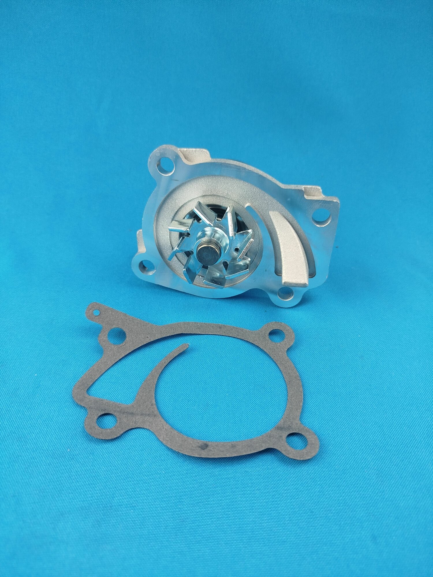 Помпа "LECAR" для автомобилей Веста 19->, X-Ray 16->, Renault Duster 15->, Logan 15-> 1.6i, Nissan Terrano 14->