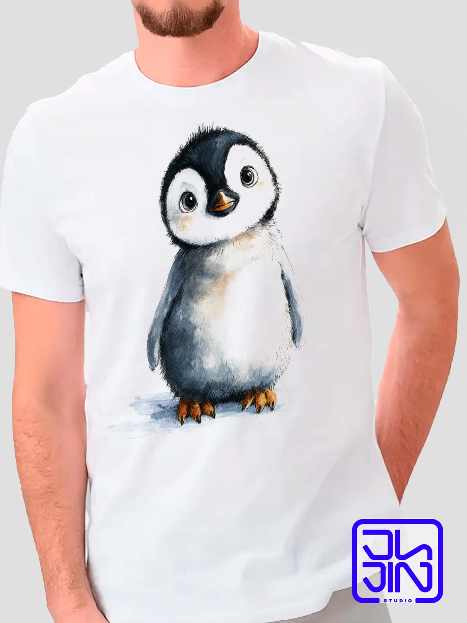 Футболка классическая мужская с авторским принтом Смешной черно-белый пингвин птенец, веселый серый акварельный рисунок, белый хлопковый трикотаж с прикольным рисунком на груди