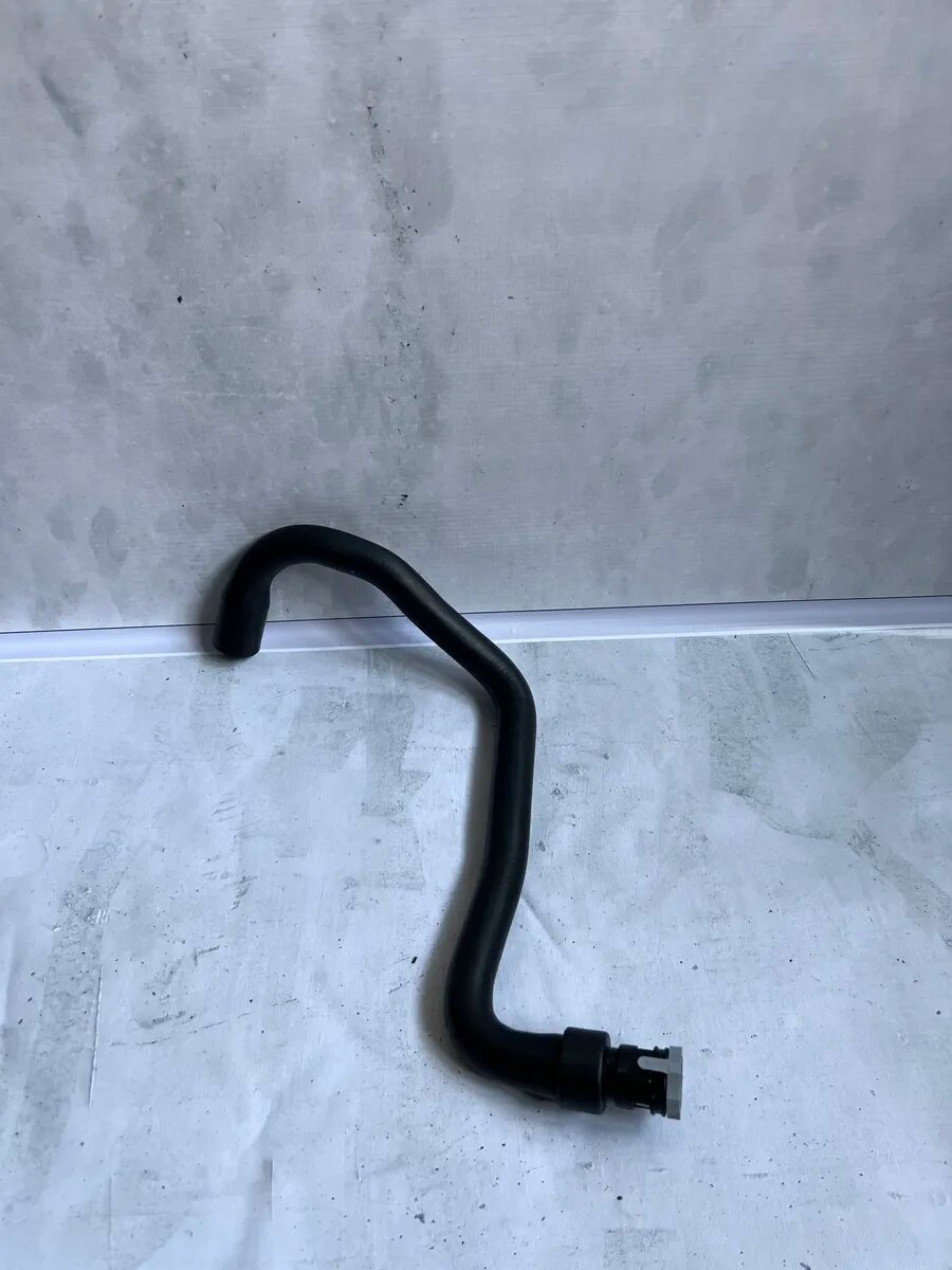 Патрубок системы отопления для Форд Фокус 2 1.4-1.6 (100)