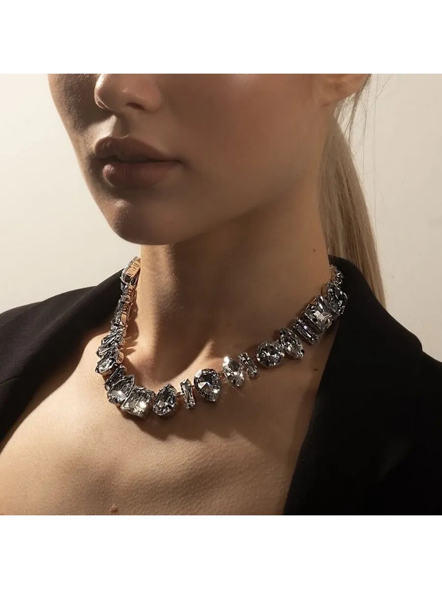 Колье, стекло