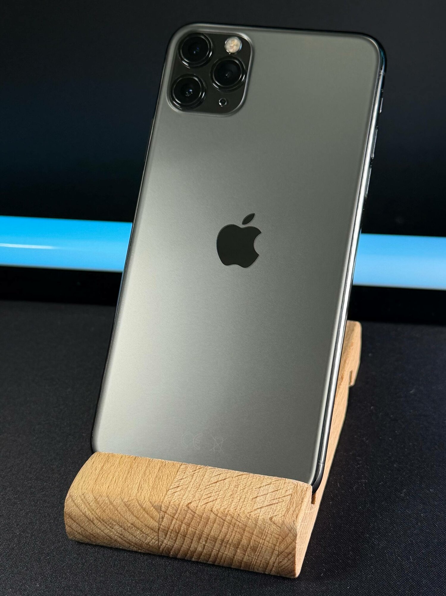 Смартфон Apple iPhone 11 Pro Max, 64gb, Space Gray, AE, nano SIM + eSIM