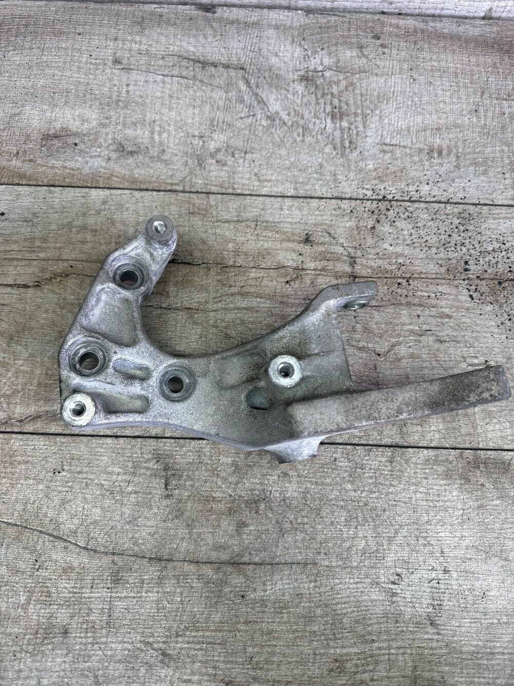 Кронштейн крепления генератора Opel 1.7cdti a17dts 6411591734101