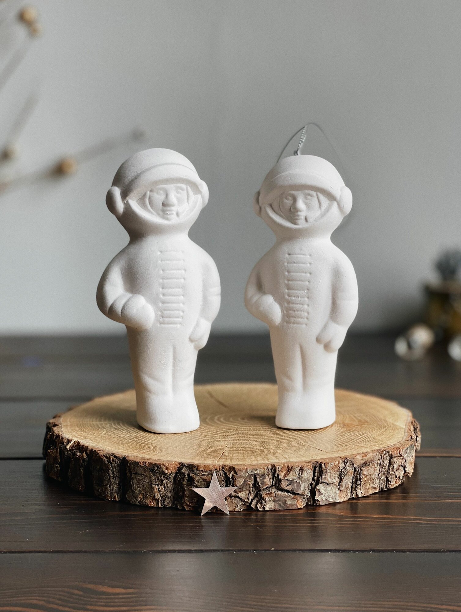 Елочная игрушка Космонавт ссср фигурка для росписи