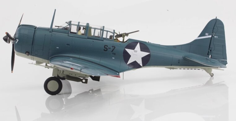 «SBD-3 Dauntless "Dusty Kleiss» - Готовая модель 1:32, USS Enterprise (4.06.1942), литая (арт. HA0216, США)