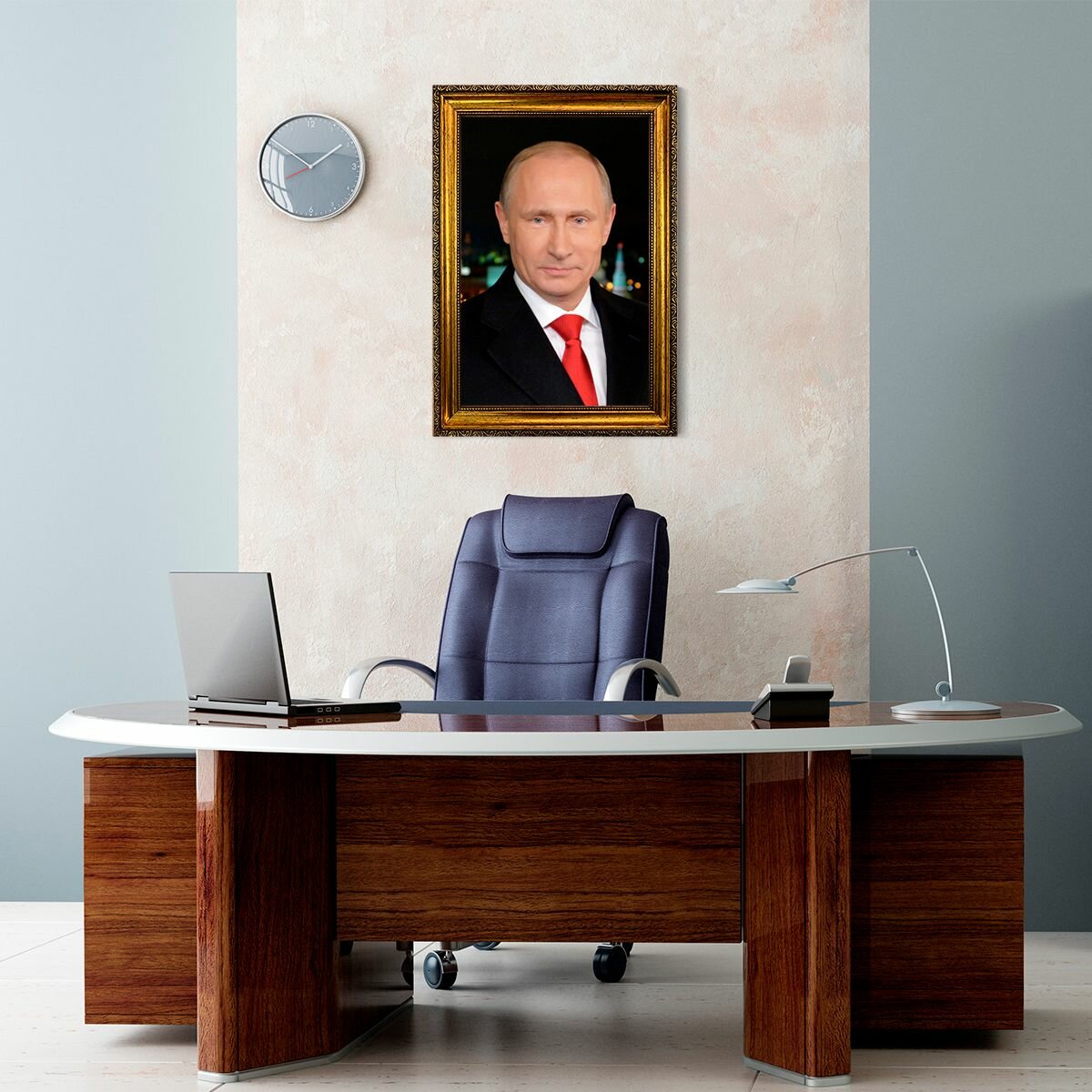 Портрет, картина с Владимиром Путиным на холсте в багетной рамке под золото / А-4 (21x30 см.)