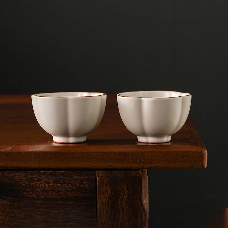 Чайная чашка "Жу Яо" премиум керамика с эффектом кракле, лепестковая форма, цвет "рисовый"