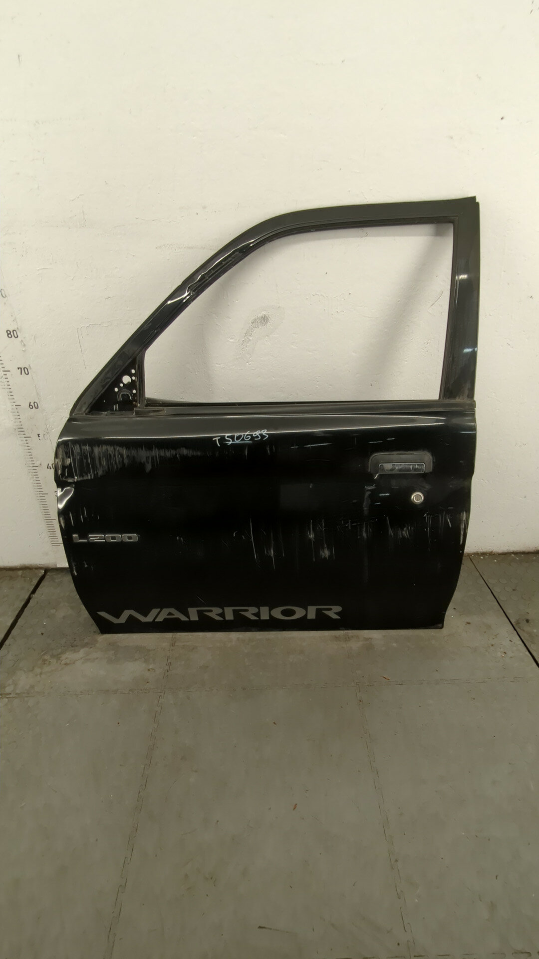 Дверь боковая (легковая) левая передняя Mitsubishi L200 Б/У
