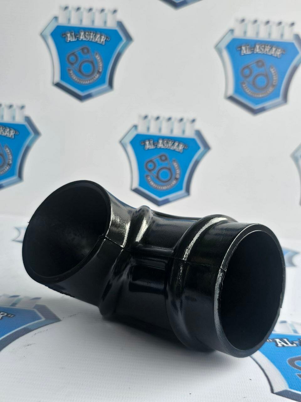 Патрубок ДМРВ (угол) дв. 406, 405 е-2, е-3, 4216 е-3, е-4 для ГАЗ 3302, черный