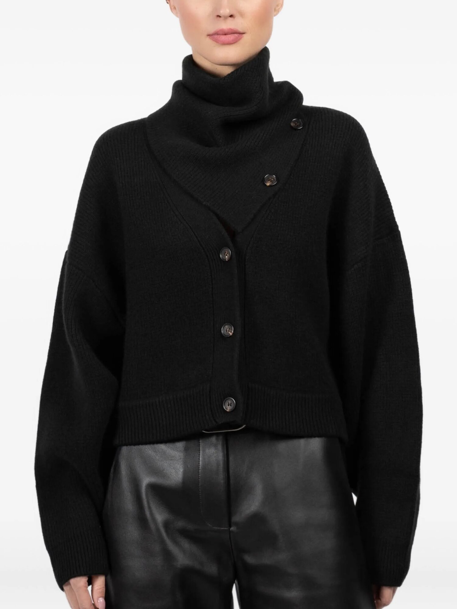 Кардиган Asymmetric-neck buttoned cardigan
