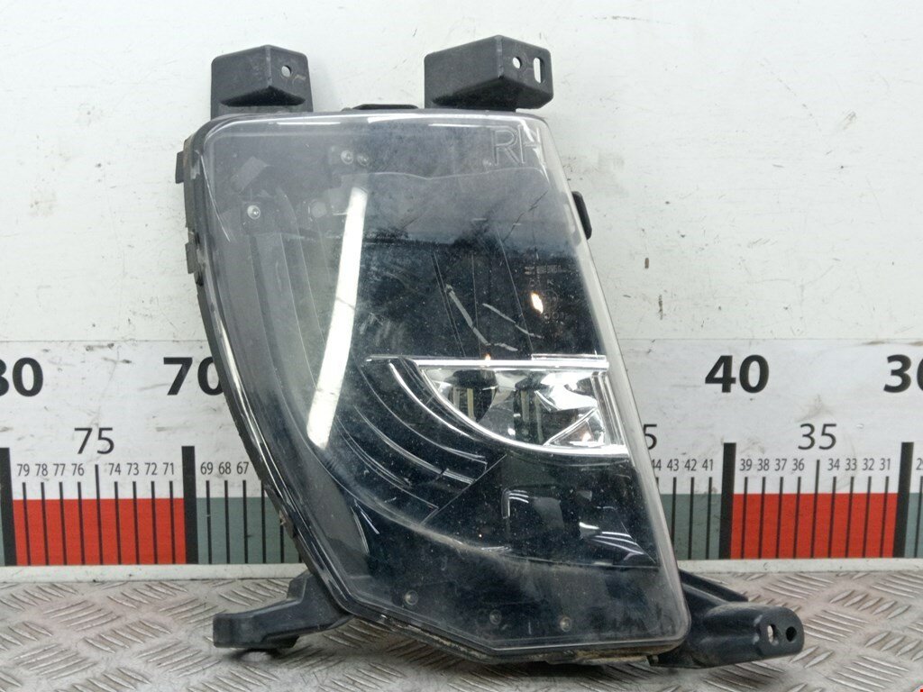 Фара противотуманная правая Tesla Model S 102401900C арт. 2259135