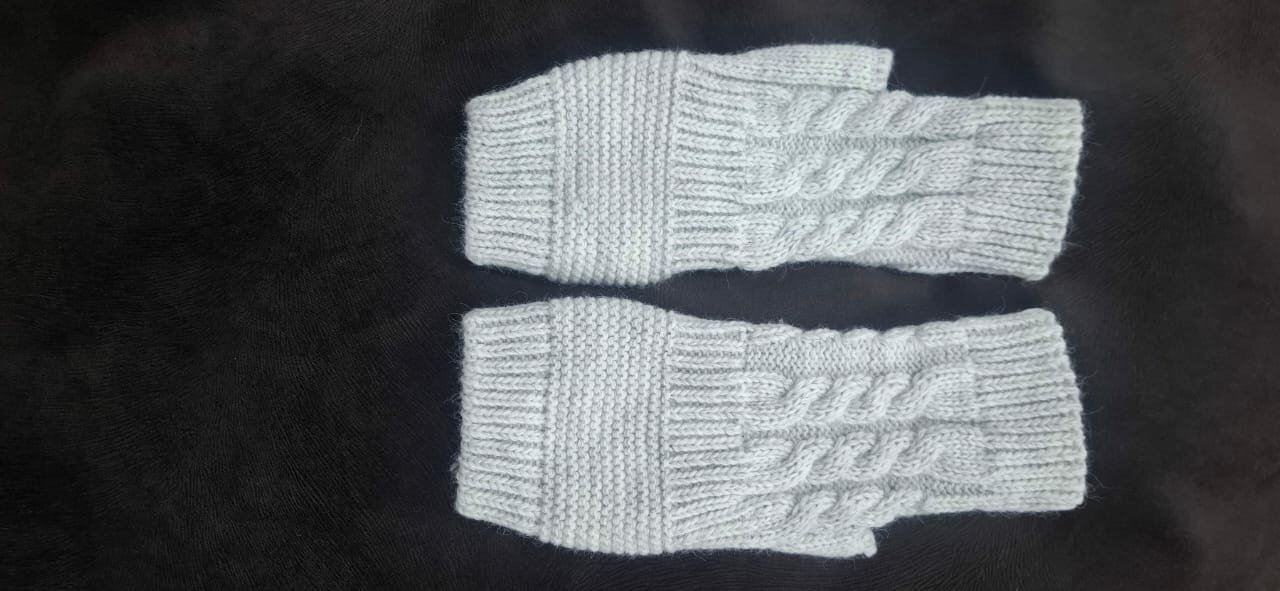 Митенки вязаные серые 3 косы для женщин