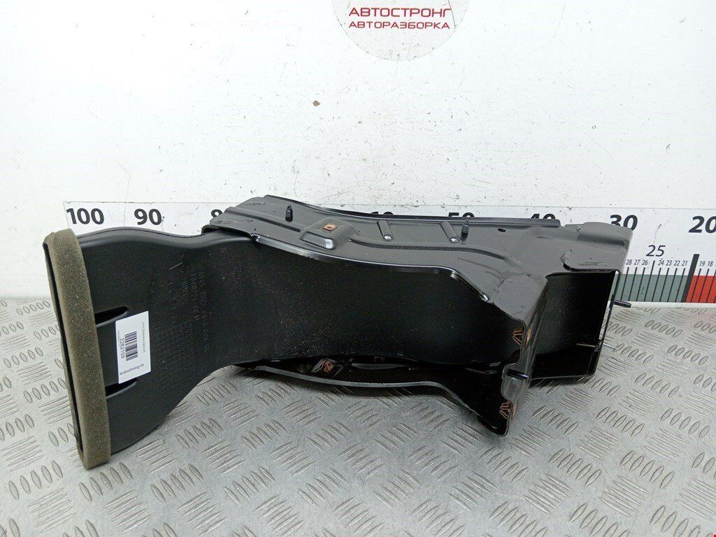 Воздуховод (наружный) Tesla Model S 100822100D арт. 2262109