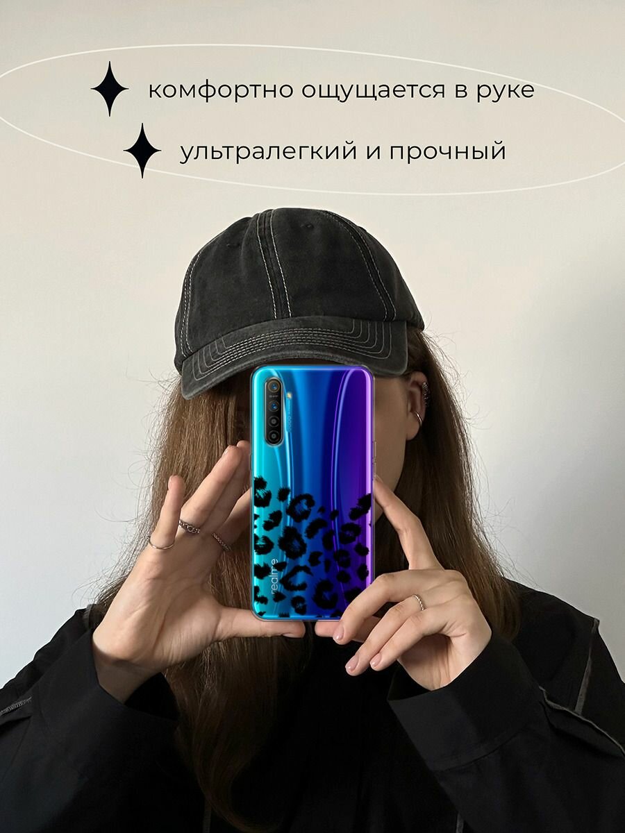 Чехол на Realme XT / Реалми XT с принтом "Окрас леопарда фон черный", прозрачный — фото 1