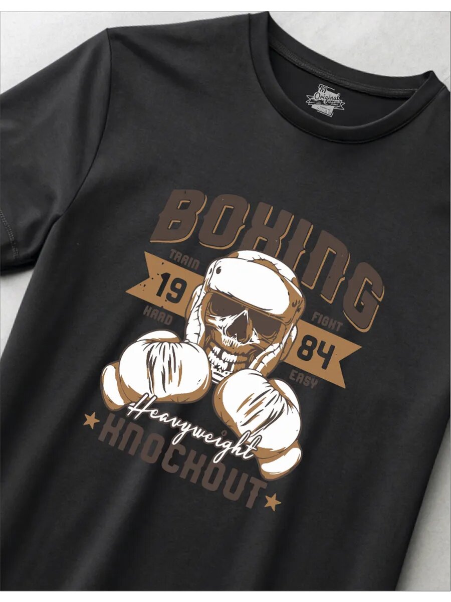 Футболка с принтом бокс