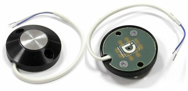 КН-04 Кнопка выхода накладная, металлическая, черно-серого цвета