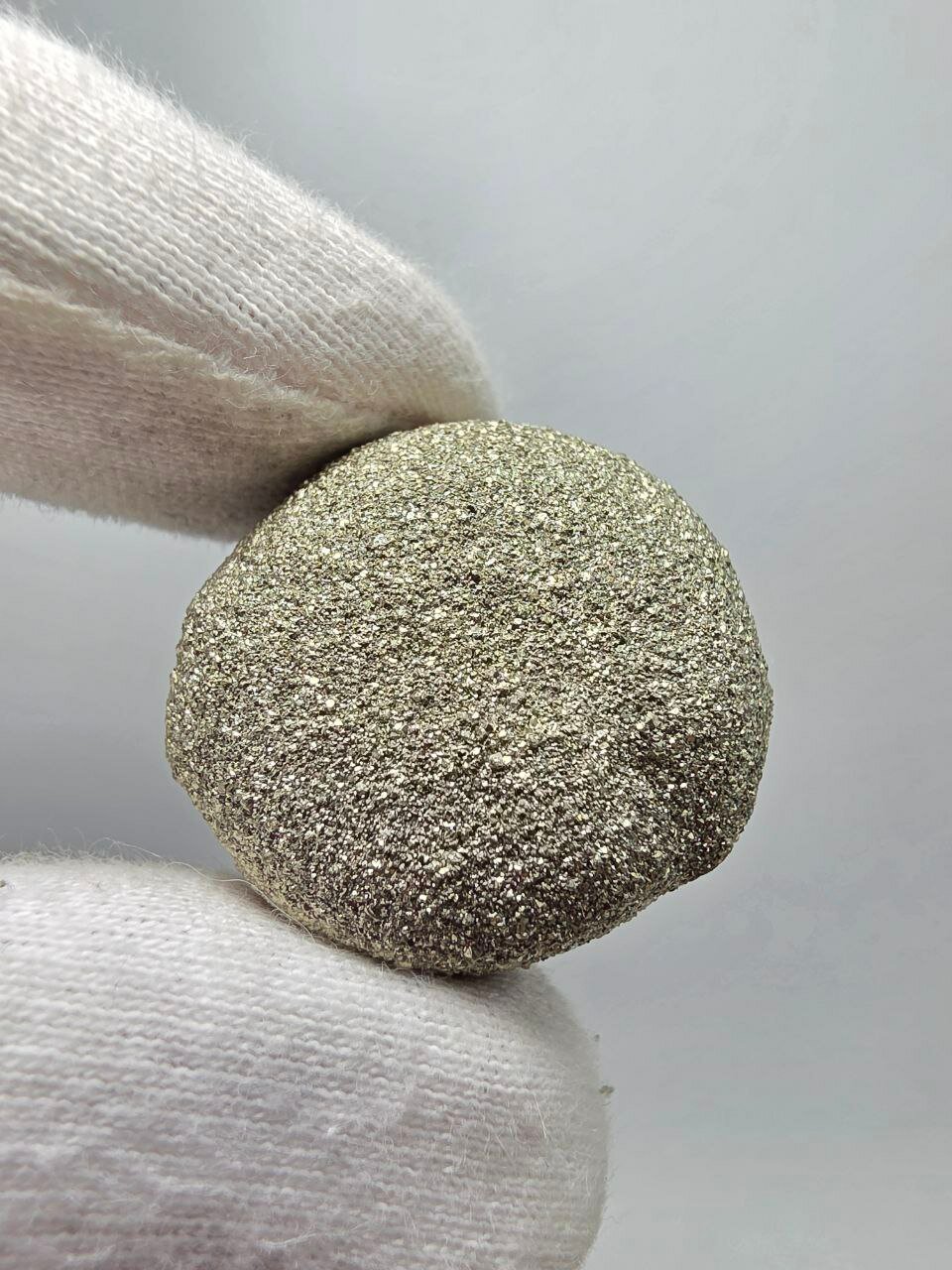 Пирит 28 мм, 27 г.