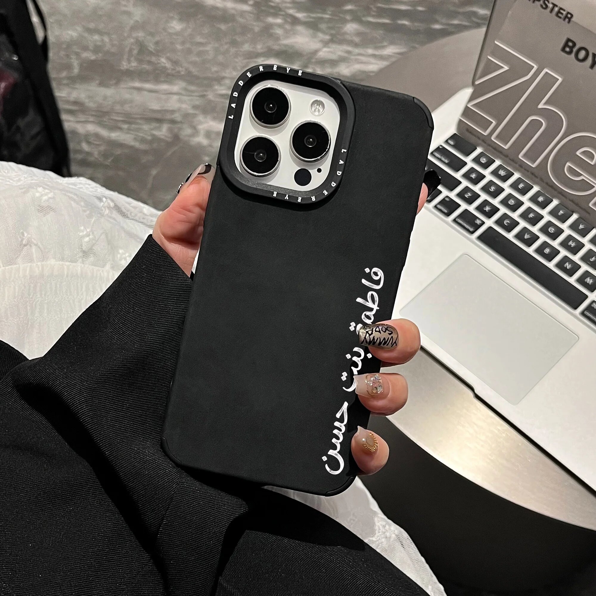 Черный чехол для iPhone 11 с именем