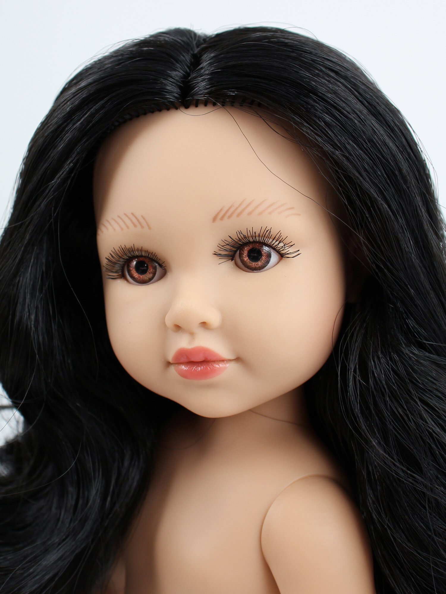 Кукла Каталина без одежды - Брюнетка с волнистыми волосами CATALINA8