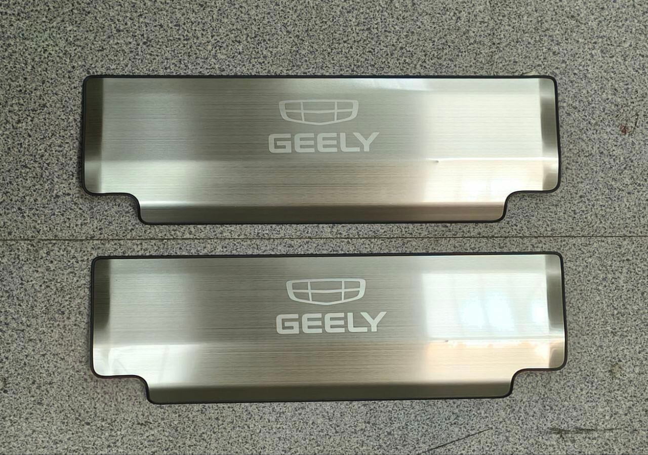 Накладки на спинки сидений Geely Atlas / Джили Атлас 2024-2026 г. в silver