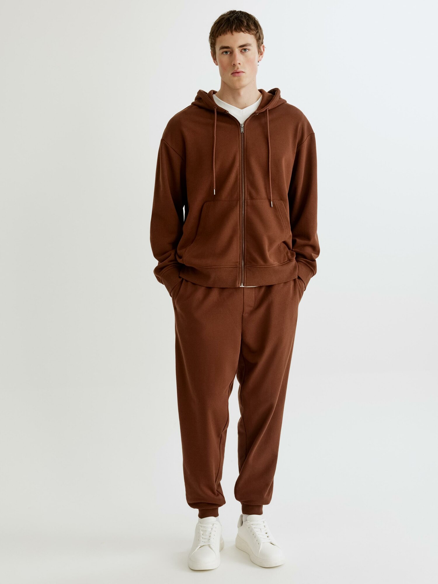 Брюки джоггеры