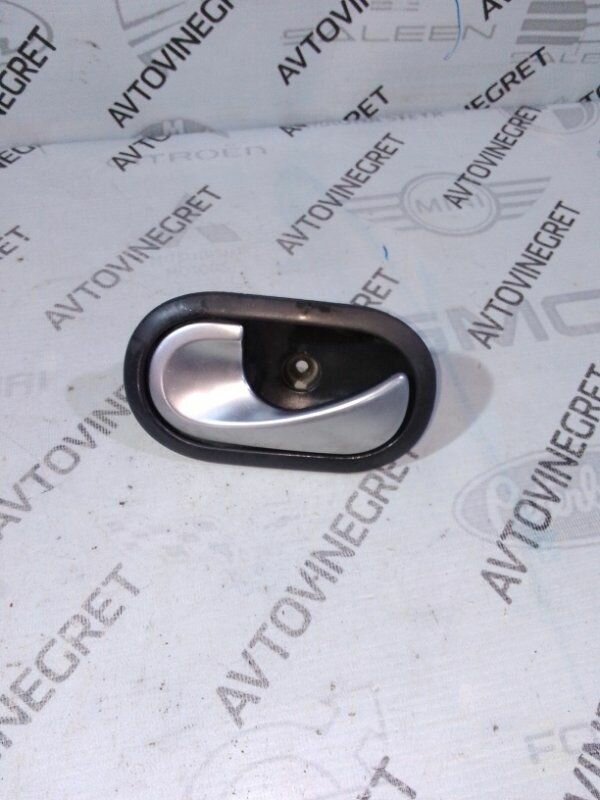 Ручка двери внутренняя Renault Megane Logan Duster Б/У с пробегом