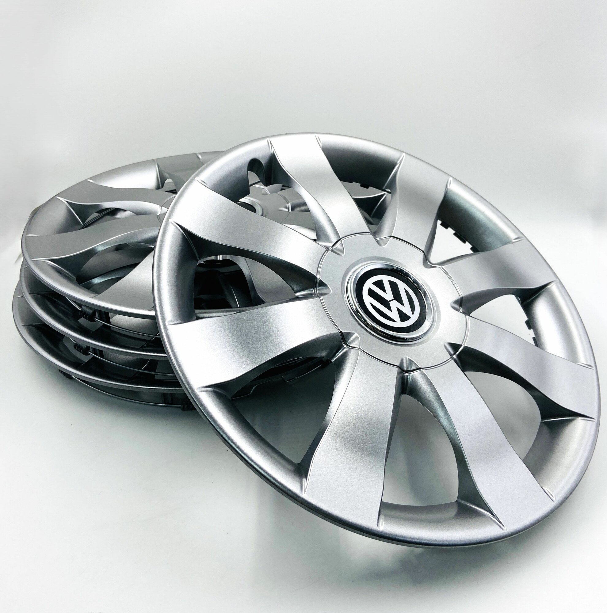 Колпаки на колеса с эмблемой R15 4шт