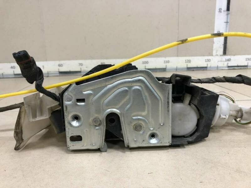 Замок двери передней правой Mercedes-Benz S-Class W220 1998-2005 кат.номер: A2207206035