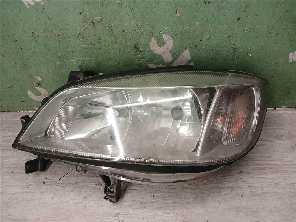 Фара левая Opel Zafira A 99-05