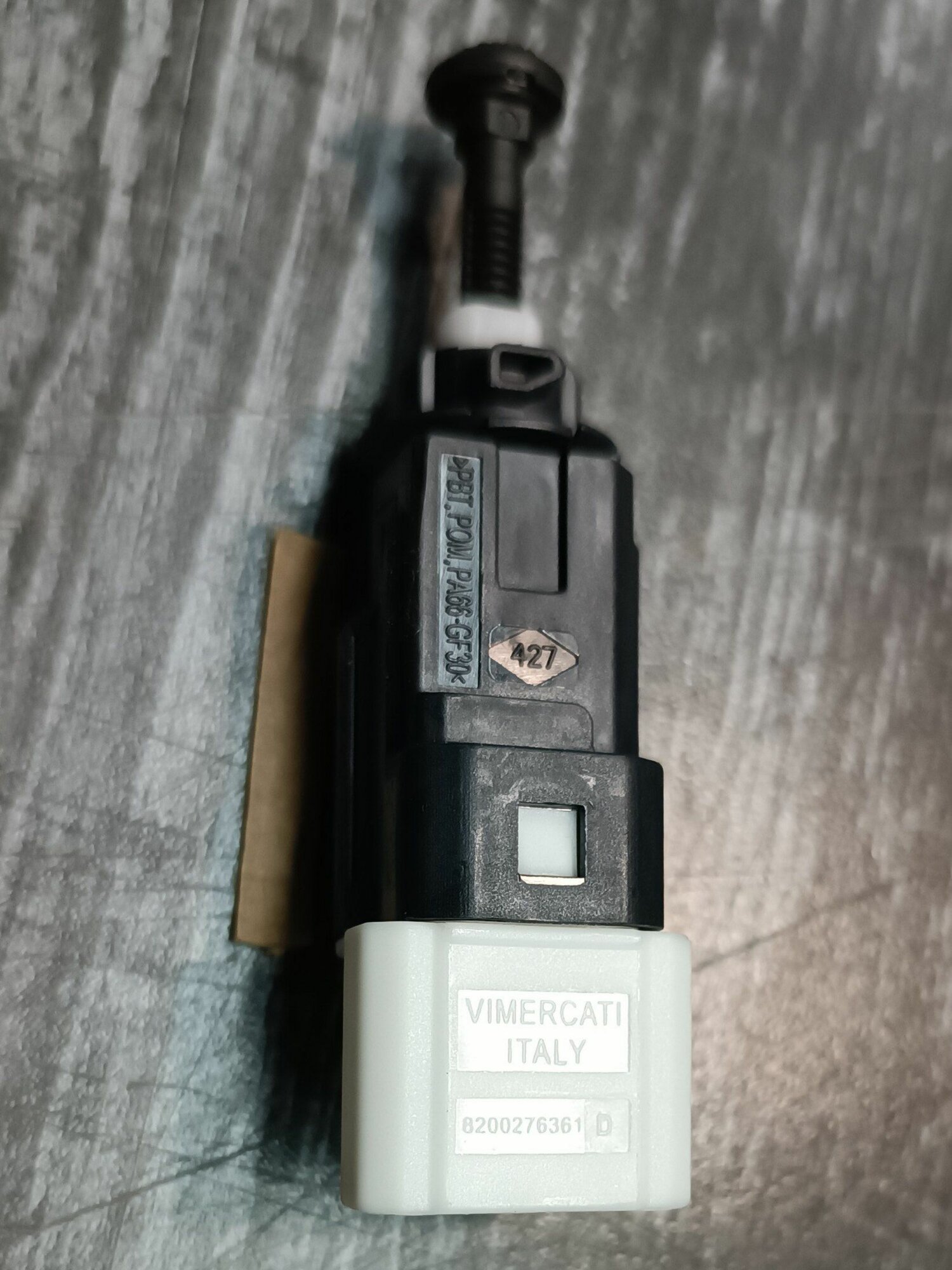 Датчик стоп сигнала Renault 8200276361