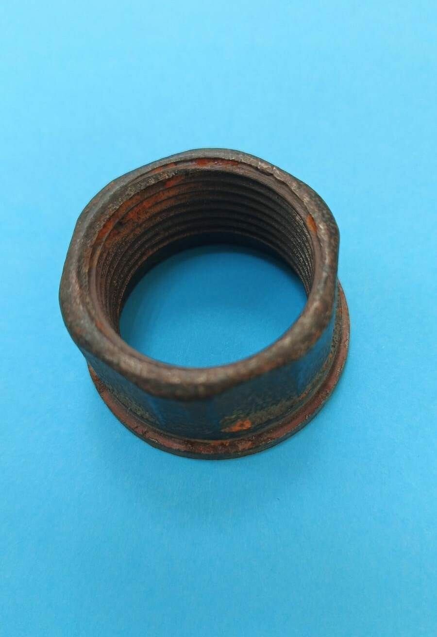 Муфта чугунная для насоса с бортом, ВР 1"