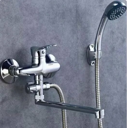 Смеситель для ванны с душем с длинным изливом