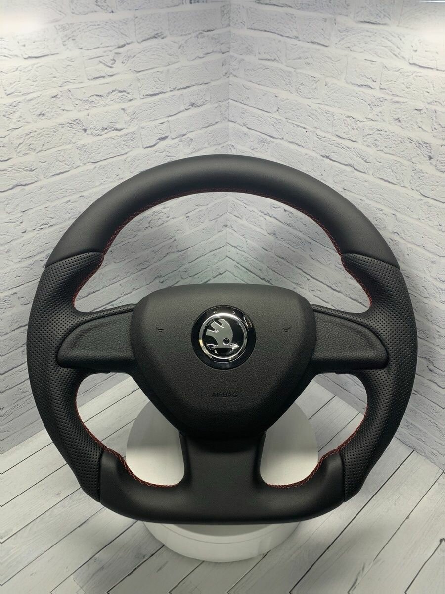 Руль Skoda Octavia / Rapid Анатомический, красный шов