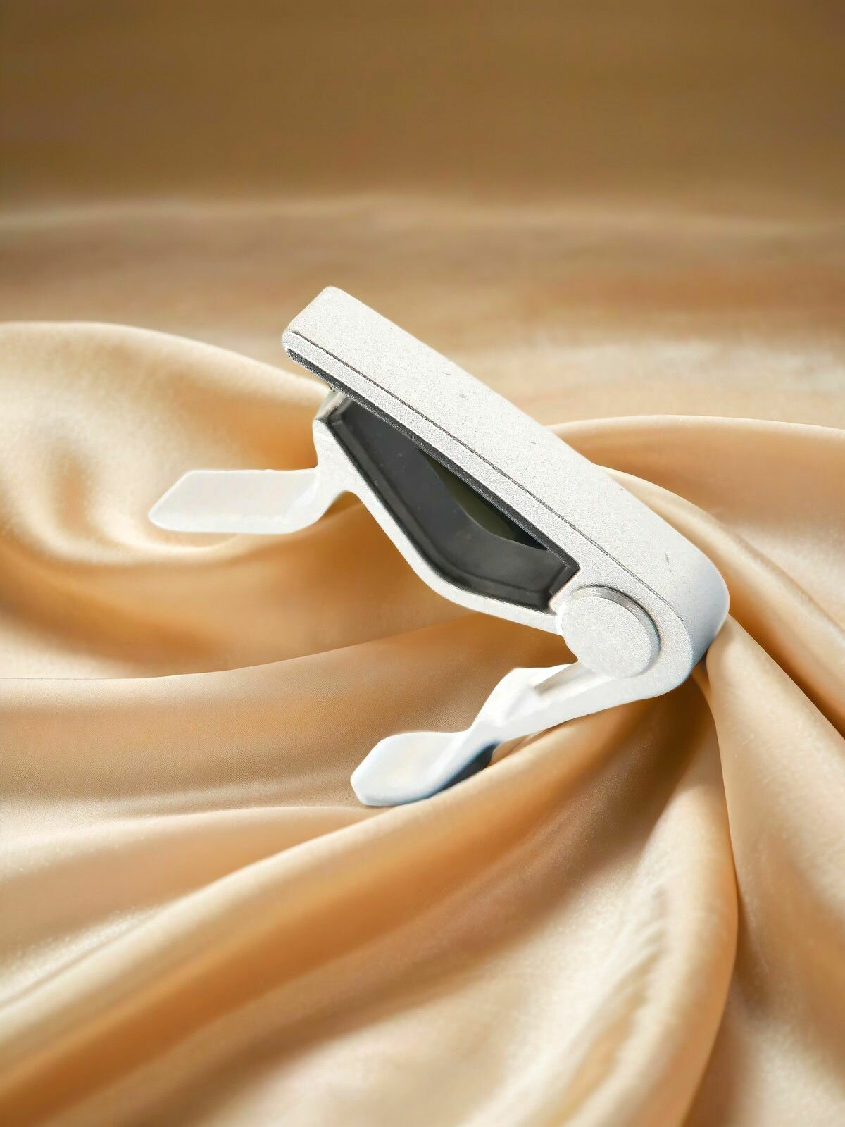 Каподастр для акустической / классической гитары BDJ-007 Серебряный