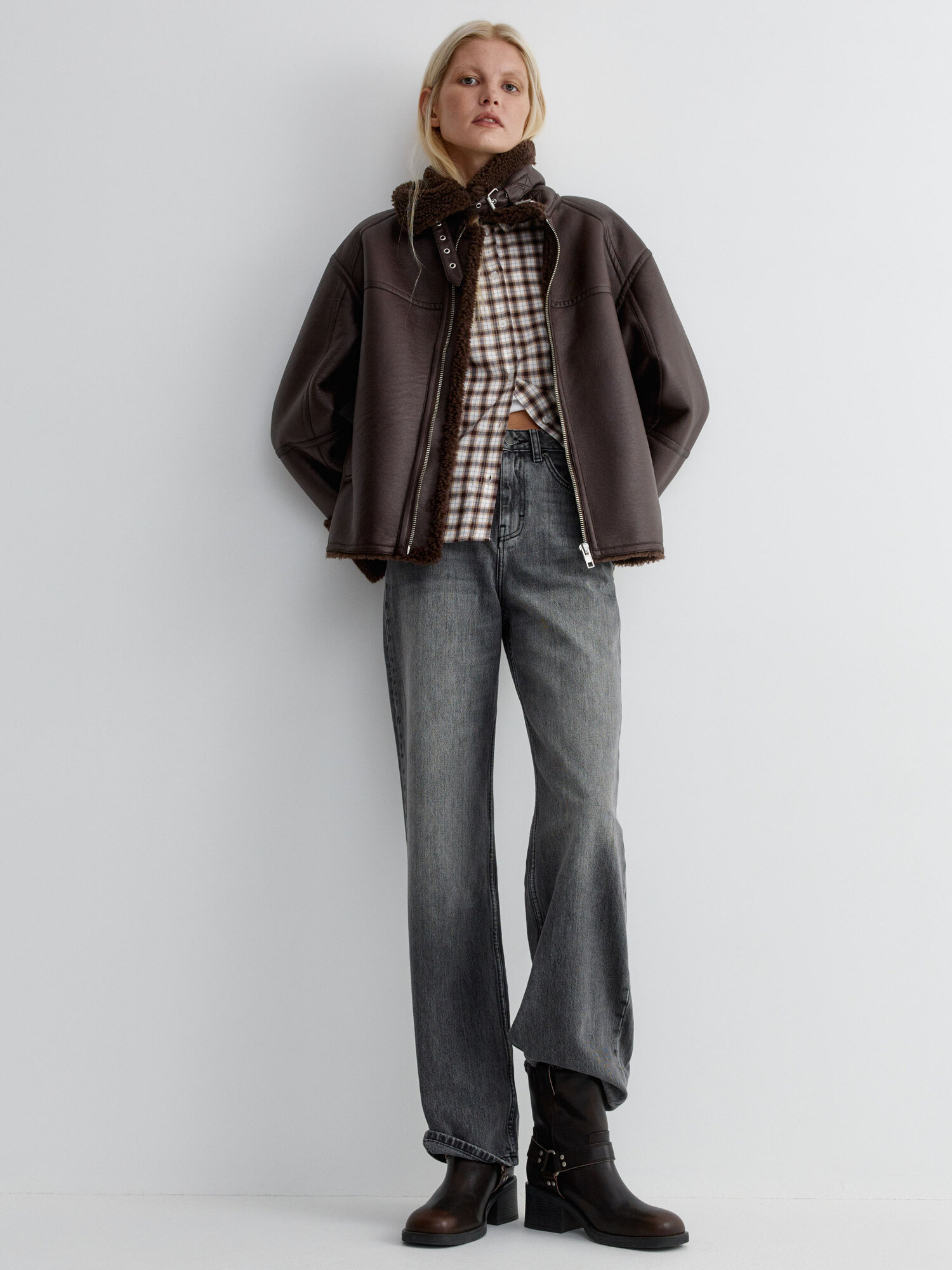 Джинсы широкие 