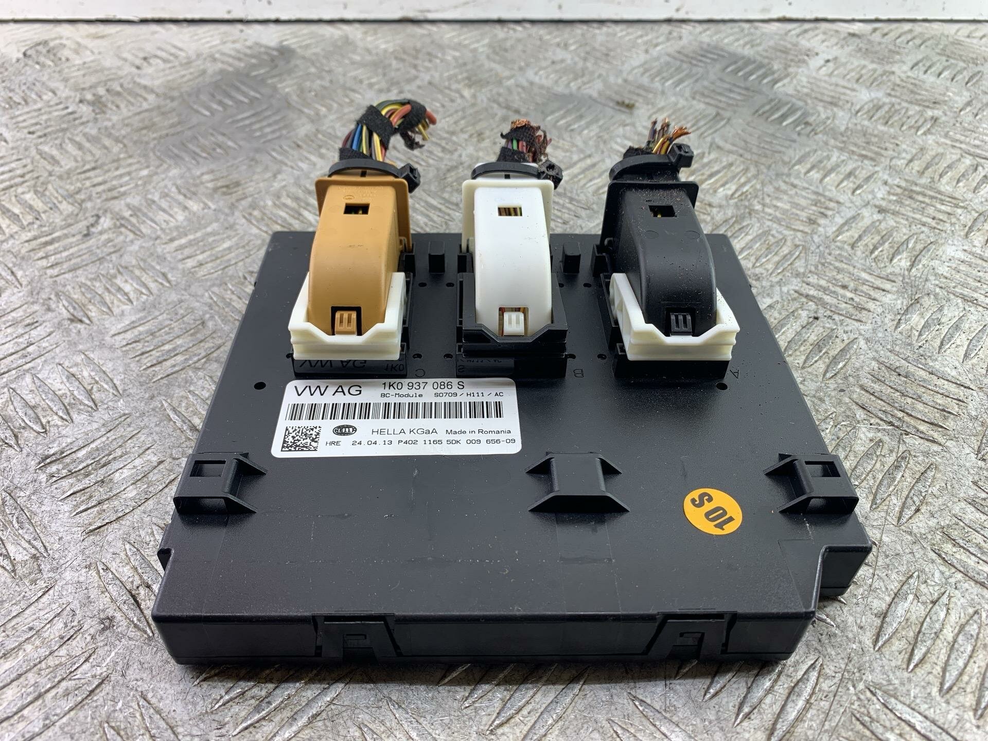 Блок управления BCM (бортовой сети) Skoda Yeti 2013 1K0937086S