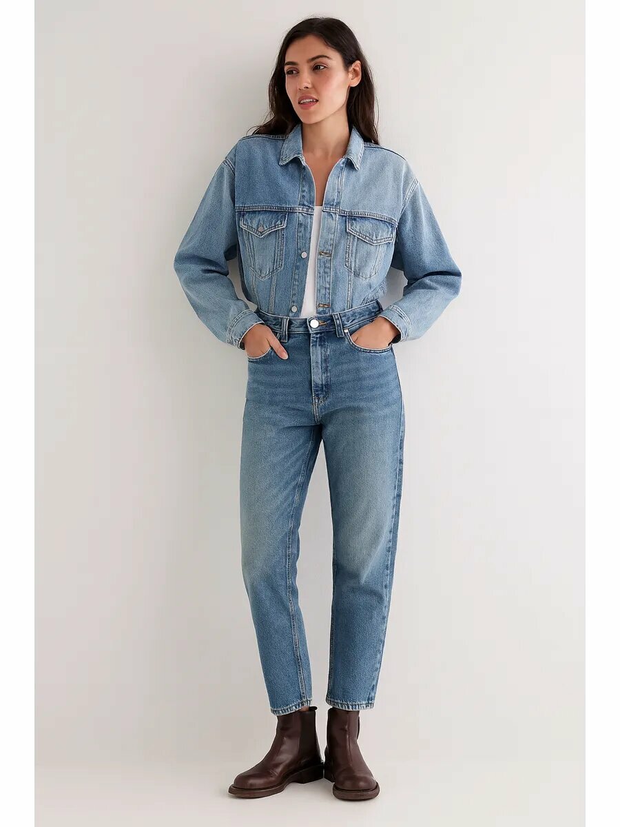 Джинсы для женщин 