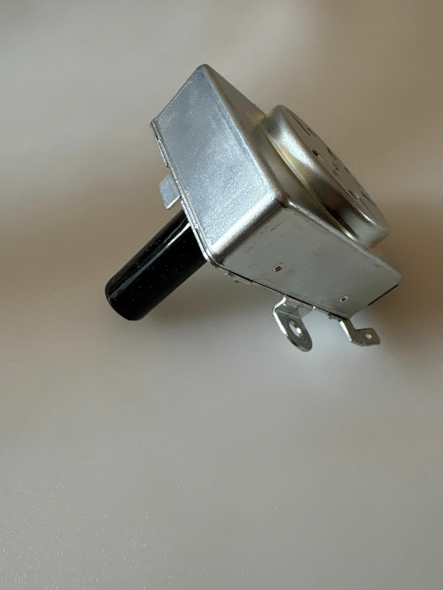 Двигатель вертела, для газовой плиты Gefest ПГ6700-04