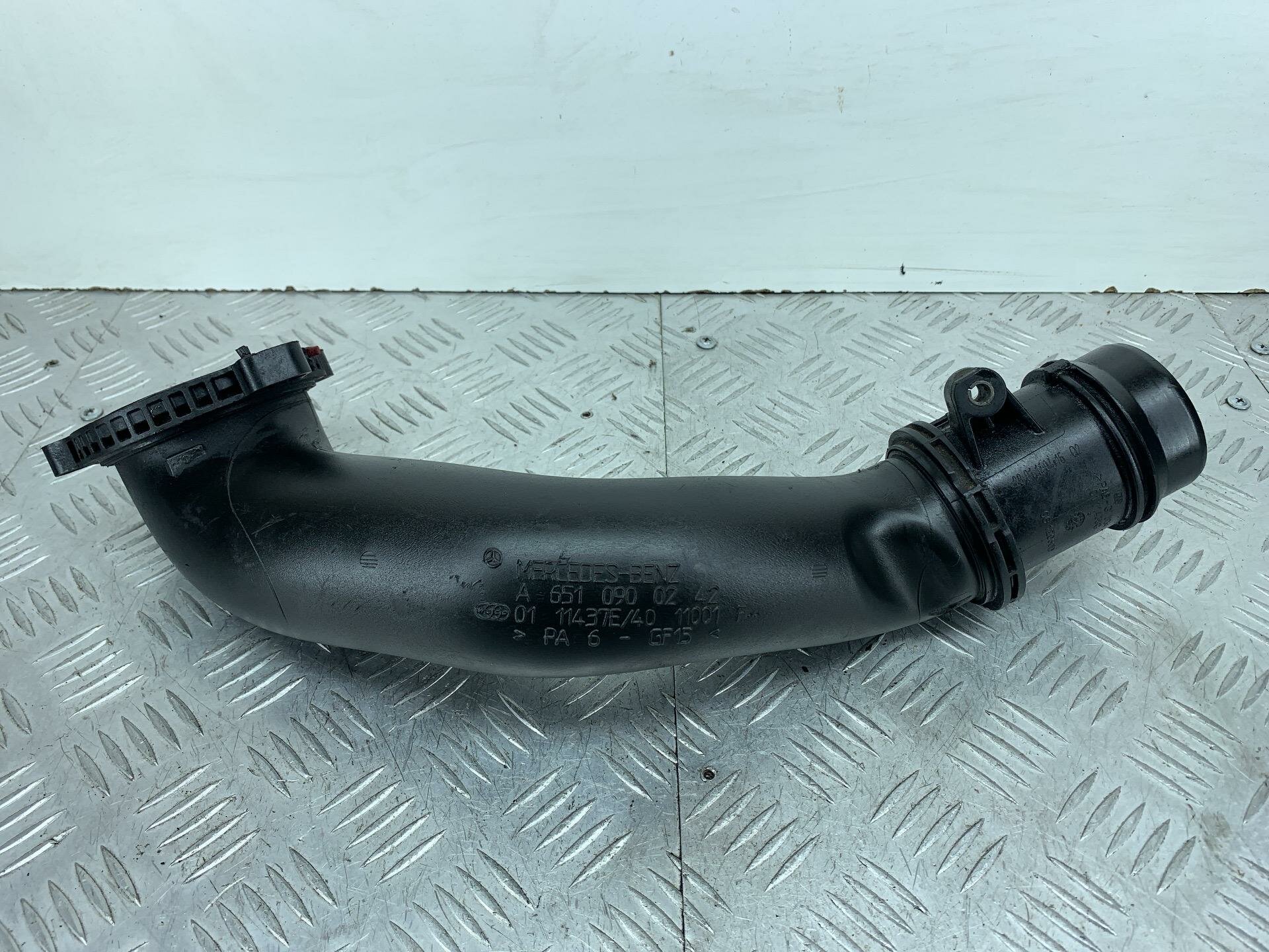 Патрубок интеркулера Mercedes-Benz Sprinter W906 (2006 - 2014) A6510900242