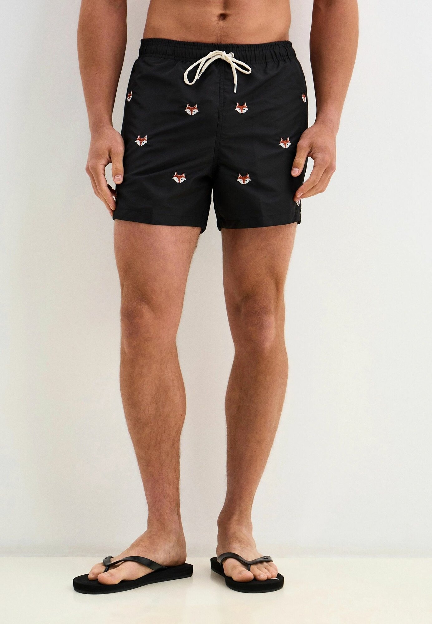 Шорты спортивные