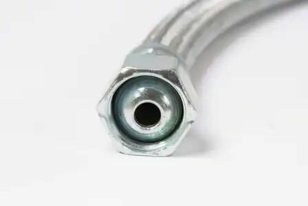 Шланг тормозной передний, бронированный, гайка/гайка, L 650 мм КАМАЗ-6520