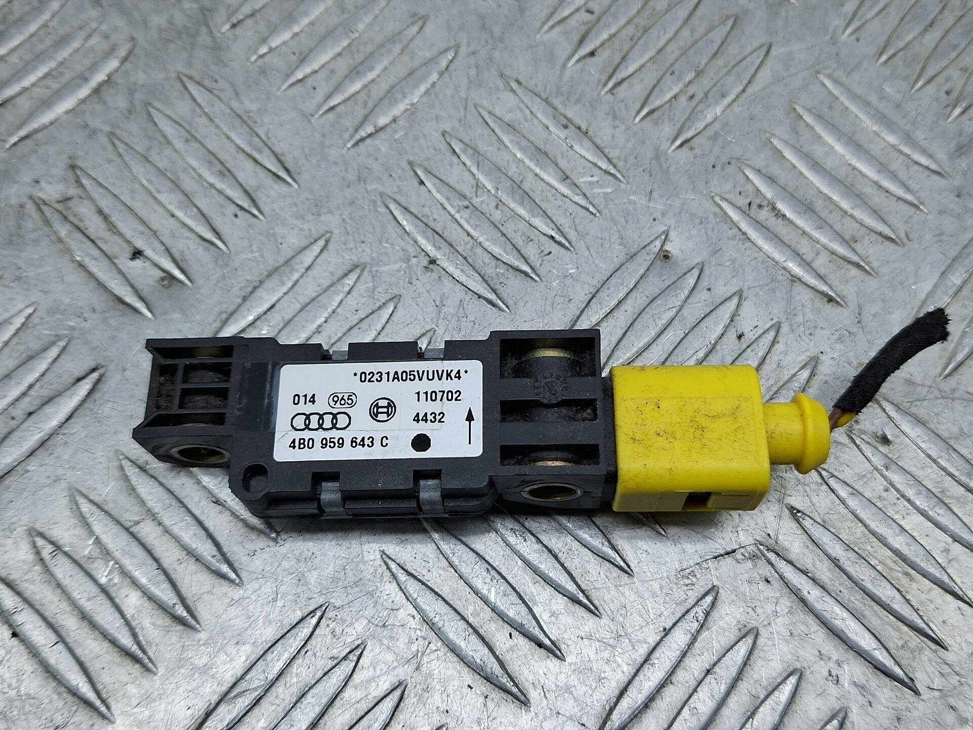 Датчик удара Audi A6 C5 рест. (2001 - 2005) 4B0959643C