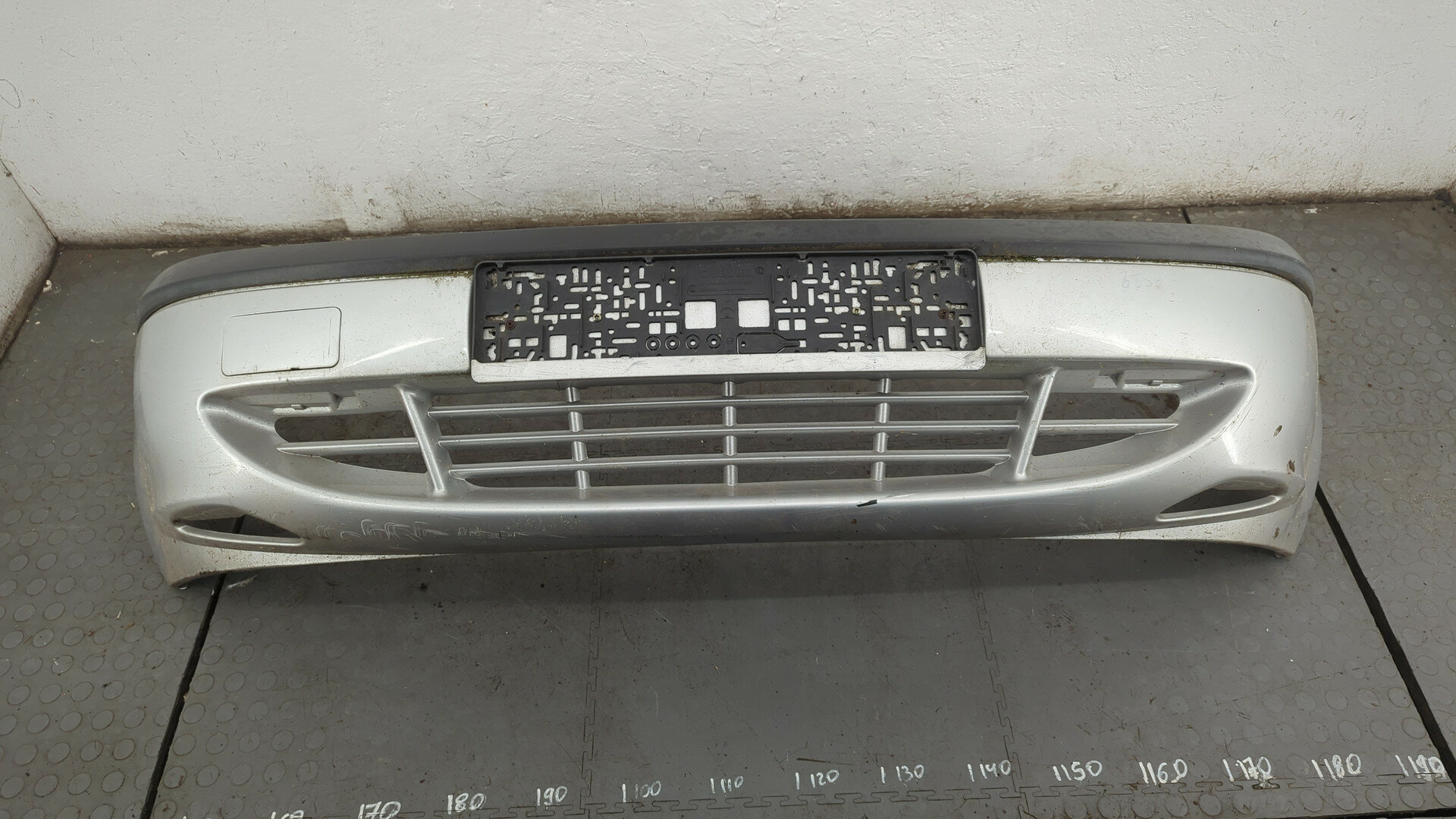 Бампер передний Ford Fiesta Б/У