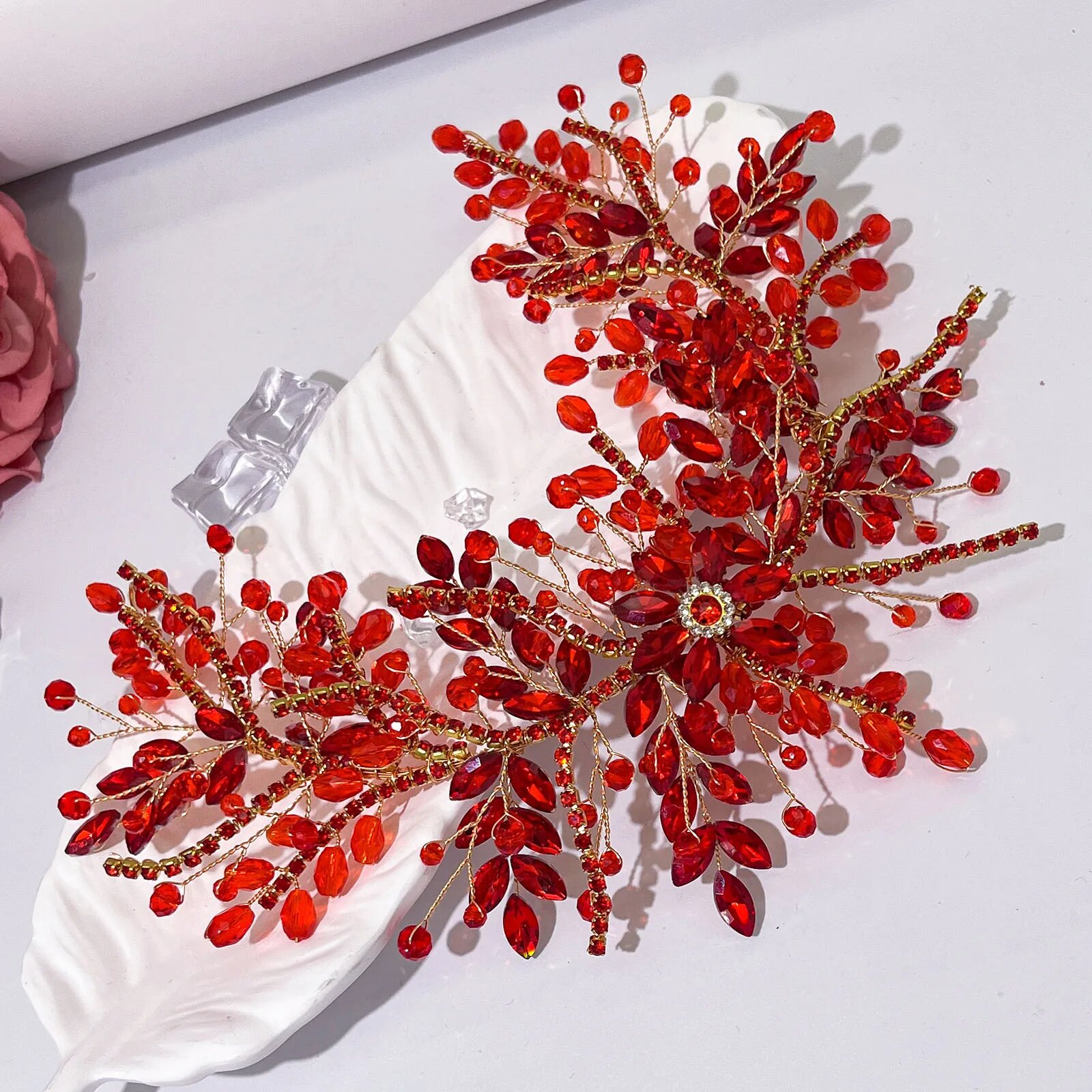 Свадебная диадема Snow Beauty из горного хрусталя DZ273-Red