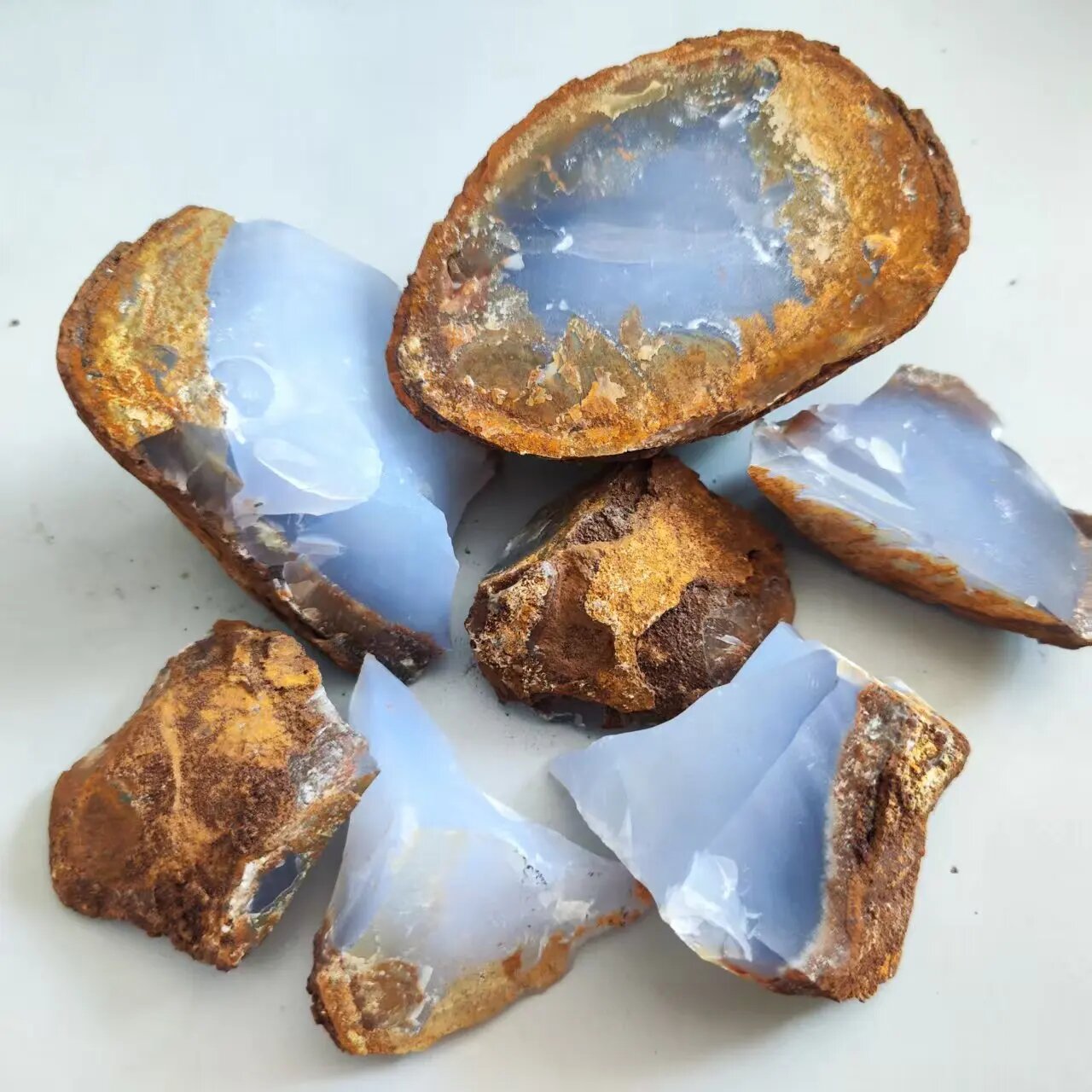 Натуральный синий халцедон, камень для изготовления ювелирных изделий, бусины, ожерелье, браслет, минеральный образец, украшение для дома, коллекция подарков