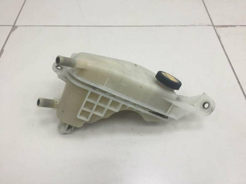 Бачок расширительный Toyota Corolla E180 2012-2016