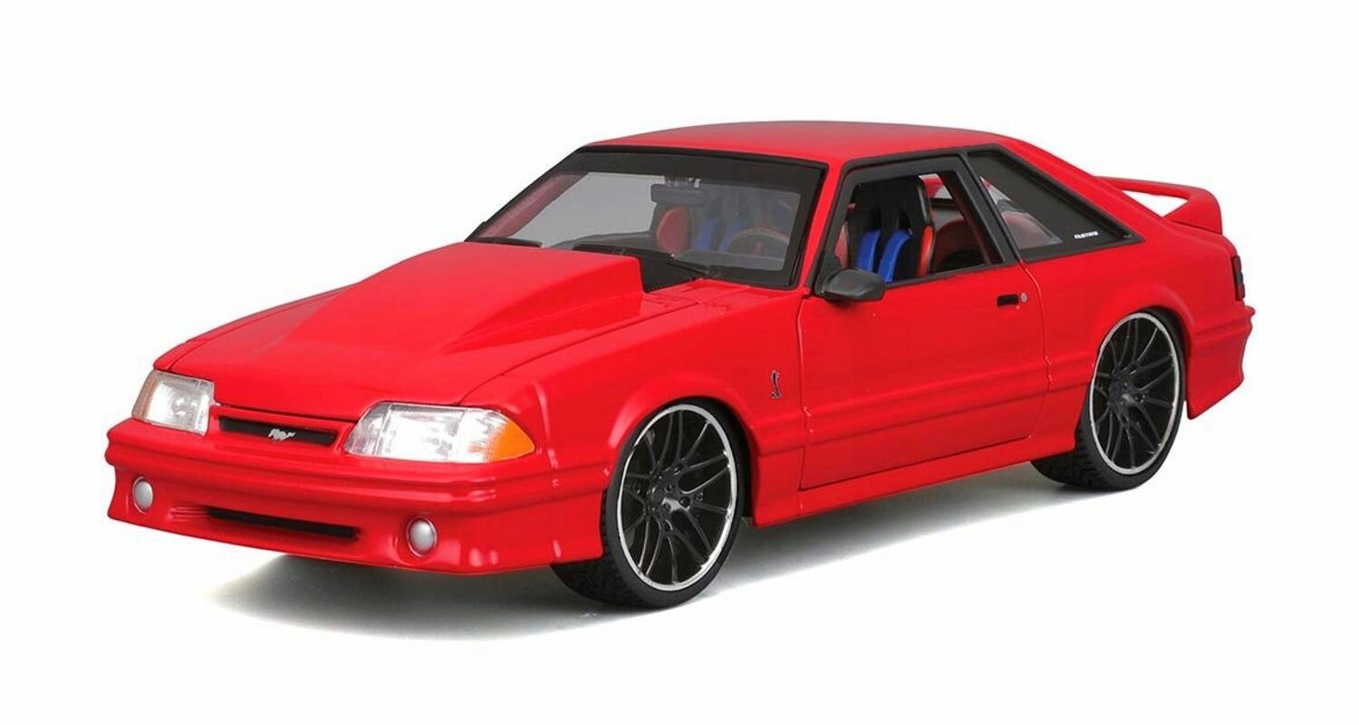 Игрушечный транспорт Maisto- Машинка DESIGN Ford Mustang SVT Cobra 1993, 1/24 - 32549