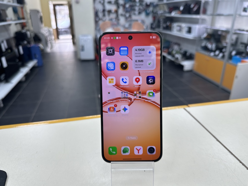 Смартфон realme 15T 12/256 ГБ